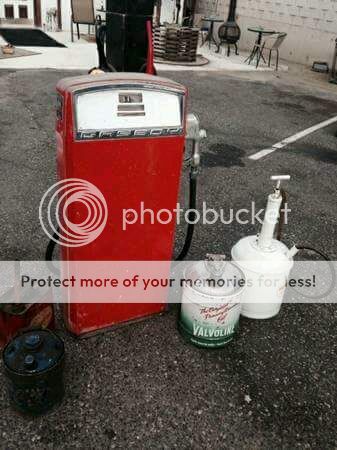 My old IH Red 1965 Gasboy 390 pump | BinderPlanet.com