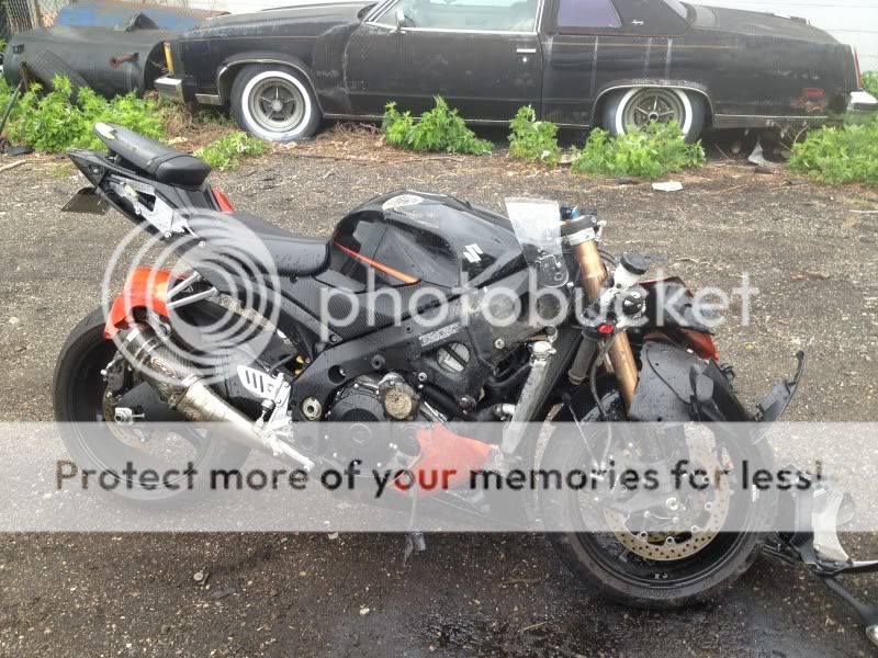 Crashed | Suzuki GSX-R Motorcycle Forums Gixxer.com