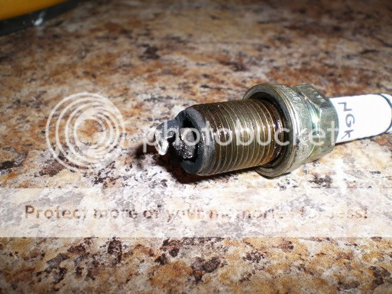 spark plug looks funny, what do you think? | VW Vortex - Volkswagen Forum