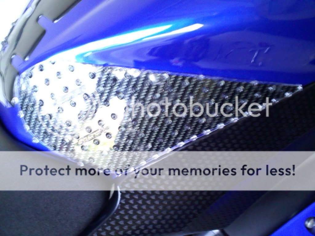 Carbon fiber stomp grip project | Yamaha R6 Forum: YZF-R6 Forums