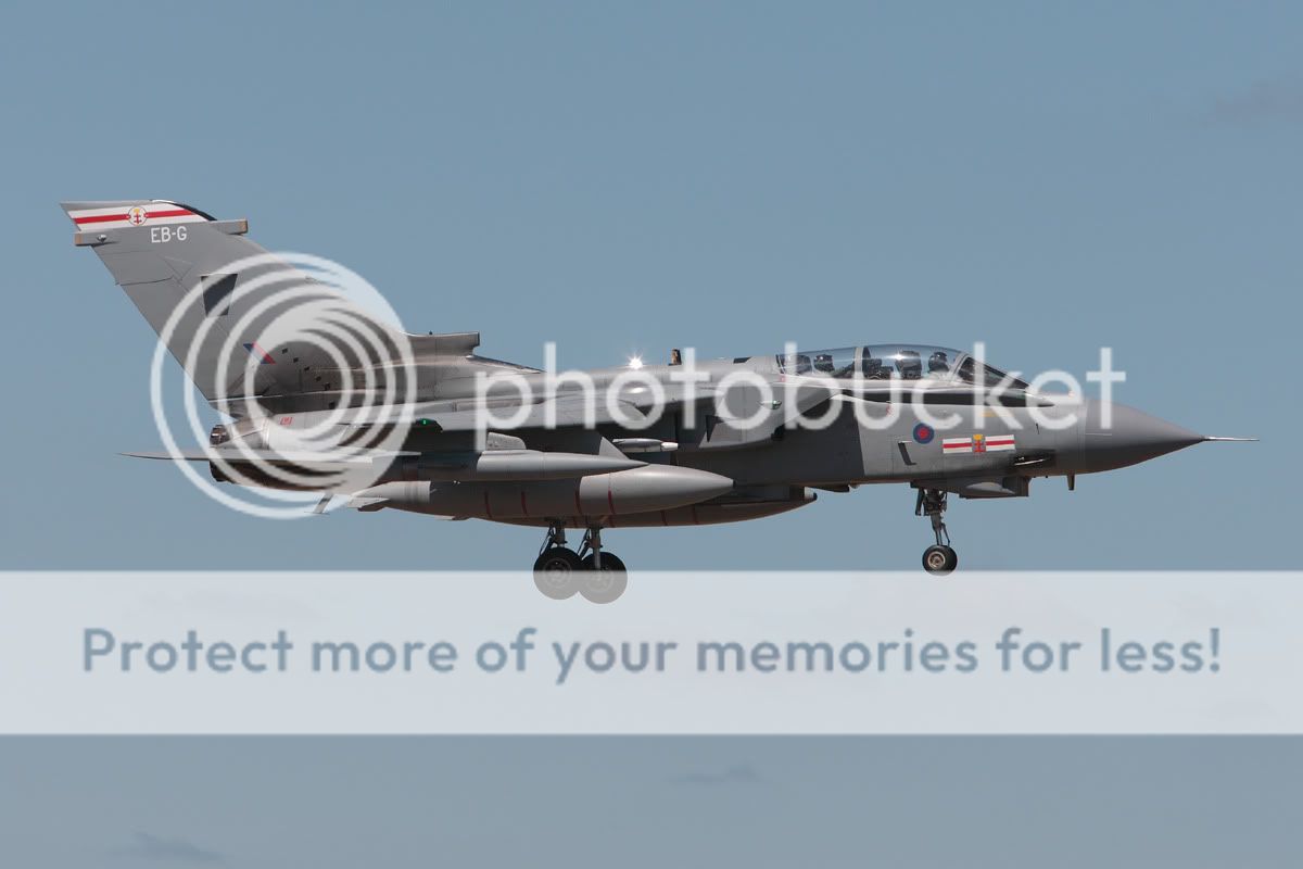 Coningsby 16.06.2010 (French-Free) - FighterControl